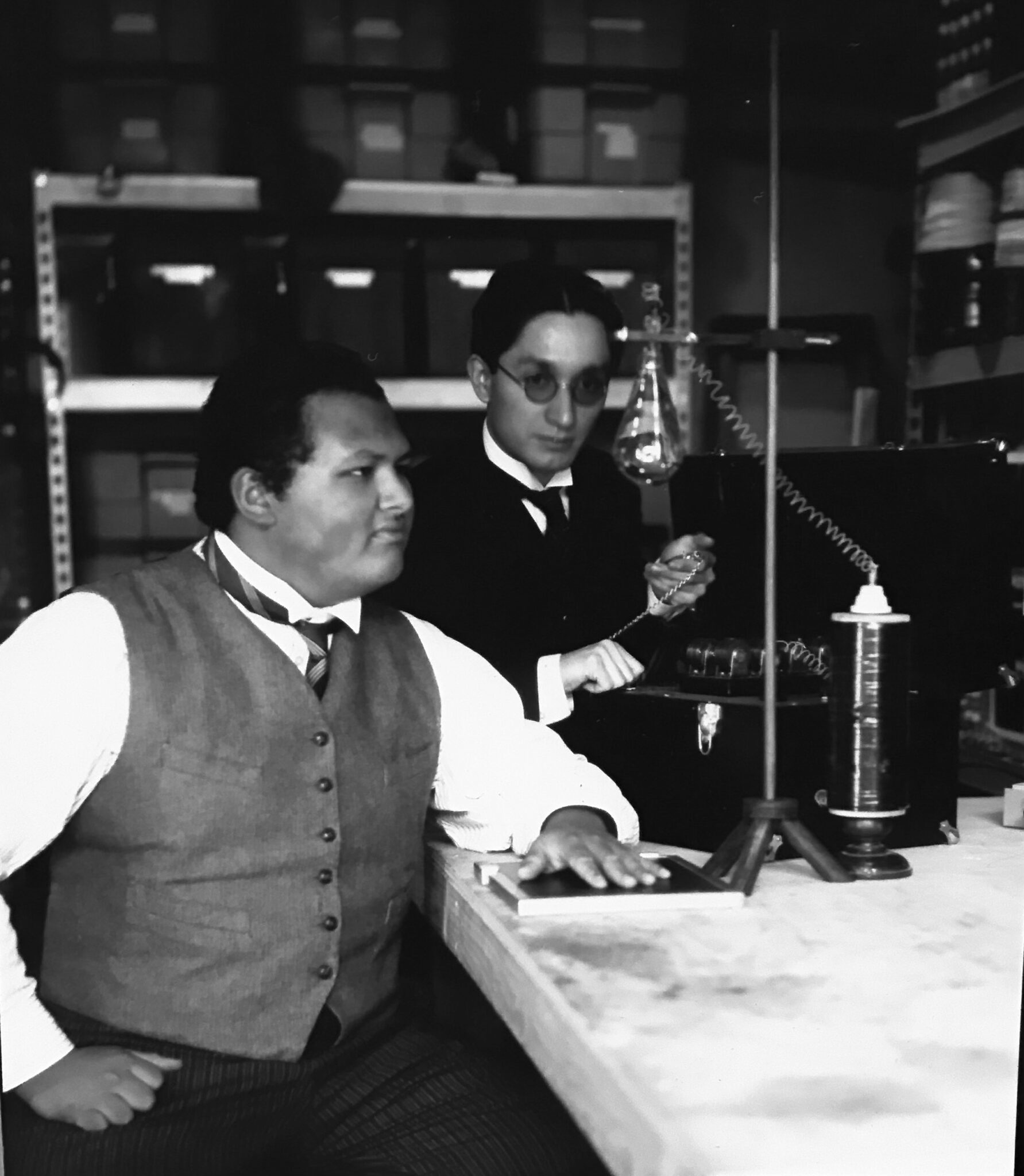 Tesla's Single Wire Shadowgraph Recreated - G.G. Brock Laboratories